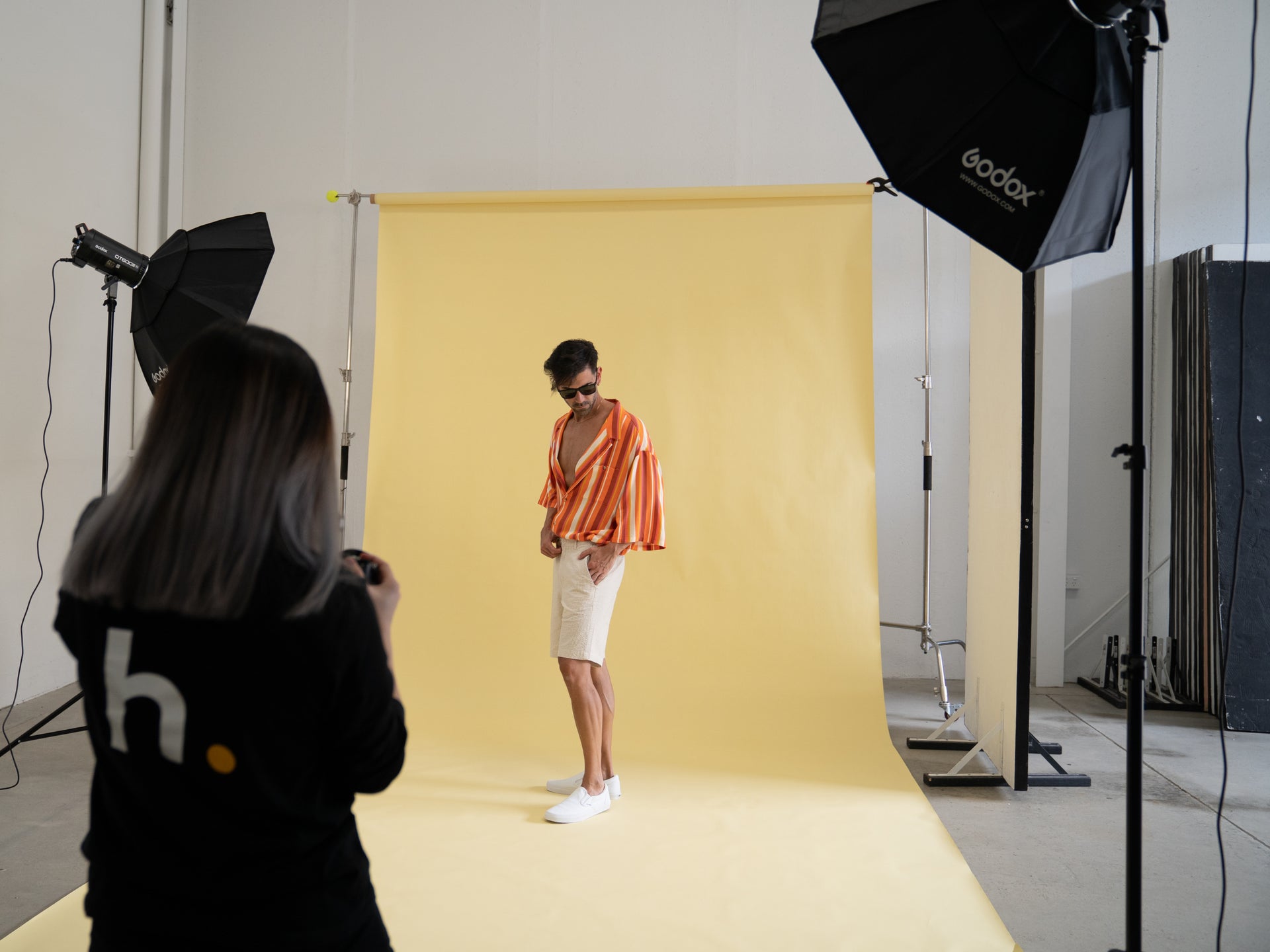 Photography Lighting Equipment & Studio Lights | Hypop
