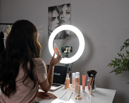 19" Portable LED Beauty Ring Light - Sephora (DEMO STOCK) | Hypop