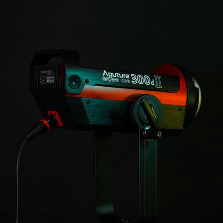 Aputure Light Storm C300D II 5500k CRI 96+ LED Video Studio Light – Hypop